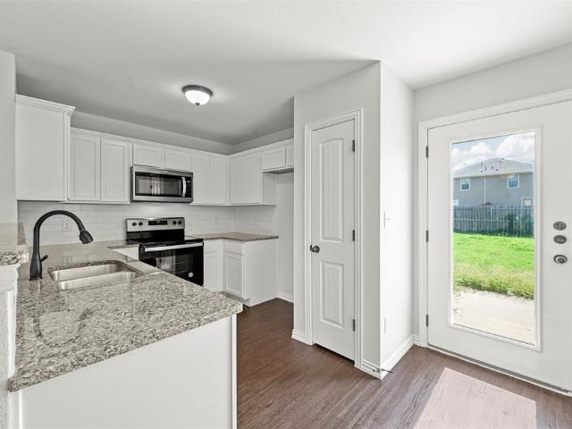236 238 W Lake # 236
