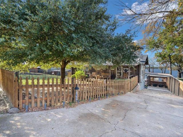 236 County Road 1422