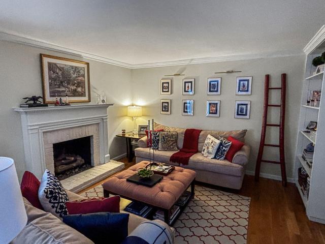 236 Chippendale Circle # 236