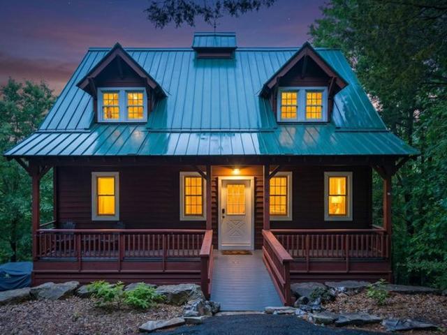 236 Crooked Ln, Blue Eye, MO 65611