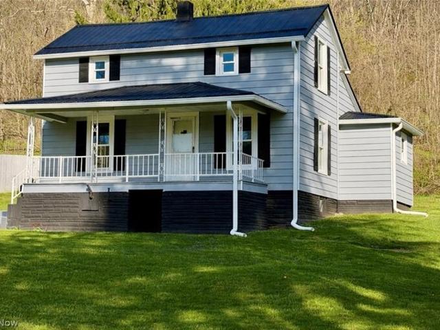 236 Ace Dr, Rayland, OH 43943