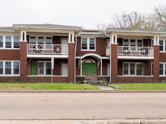236 Airways Blvd
