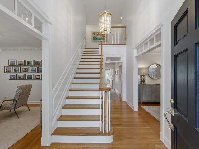 236 Burlington Pl