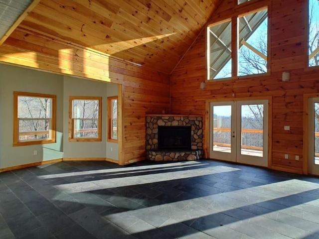 236 Grace Dr, Blue Ridge, GA