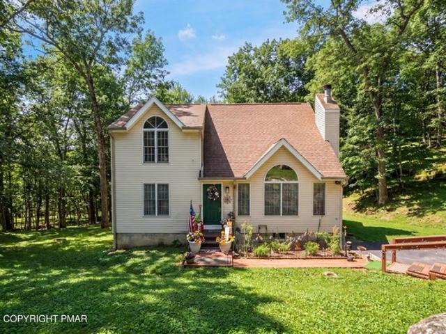 236 Dorchester Dr, Bushkill, PA 18324