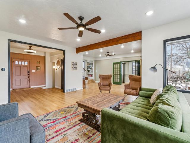236 Elmore Ave
