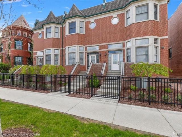 236 Erskine Str Erskine Street Unit 23