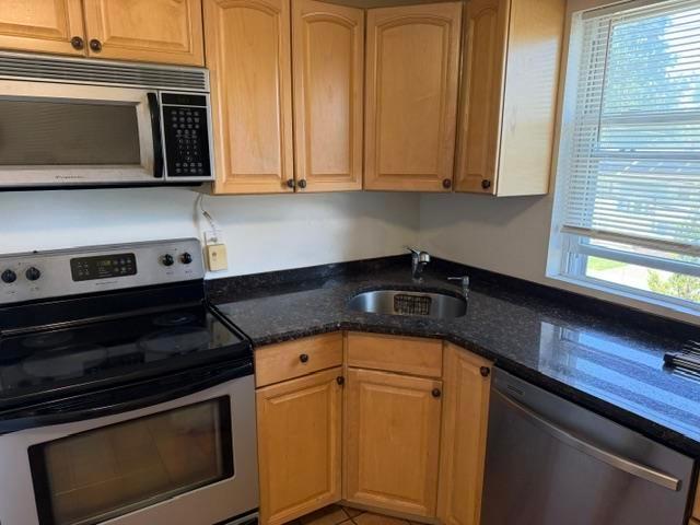 236 Franklin St # 2