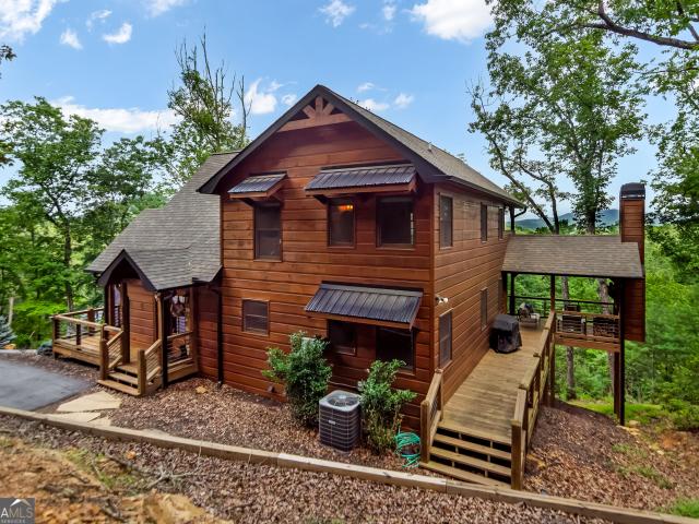 236 Hooch Holler Lane