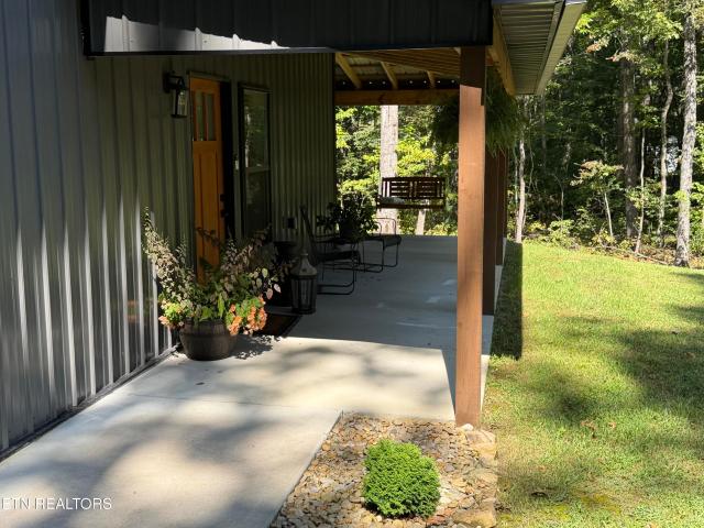 236 Hillsway