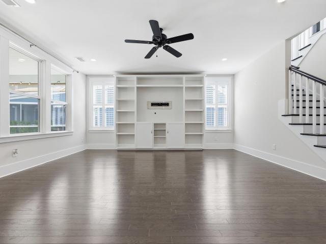 236 Oak View Way
