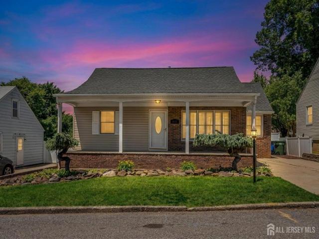 236 Olsen St, Sayreville, NJ 08879
