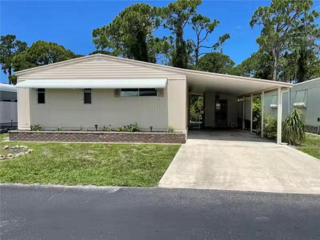 236 N FIJI CIR, ENGLEWOOD, FL 34223 Single Family Residence Fo.