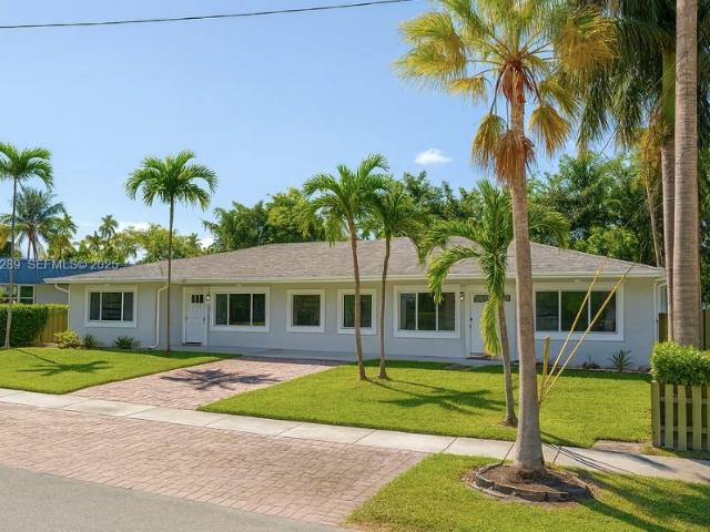 236 NE 1st St, Dania Beach, FL 33004 | MLS #A11917 | Compass