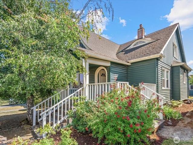 236 S 55th St, Tacoma, WA 98408