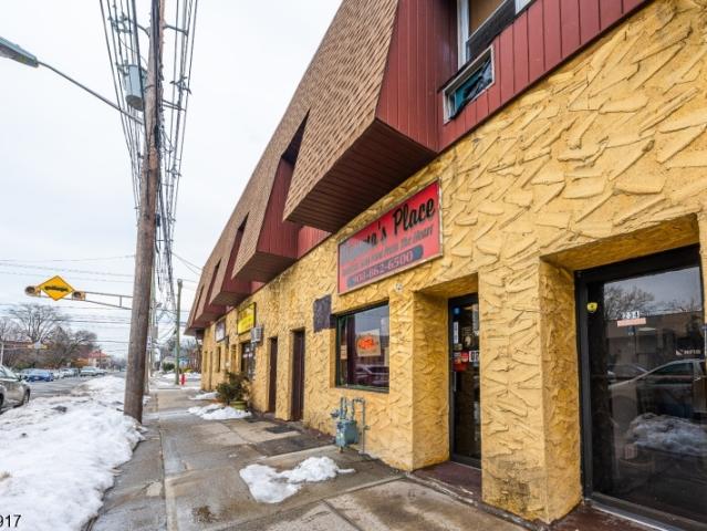 236 S Wood Ave