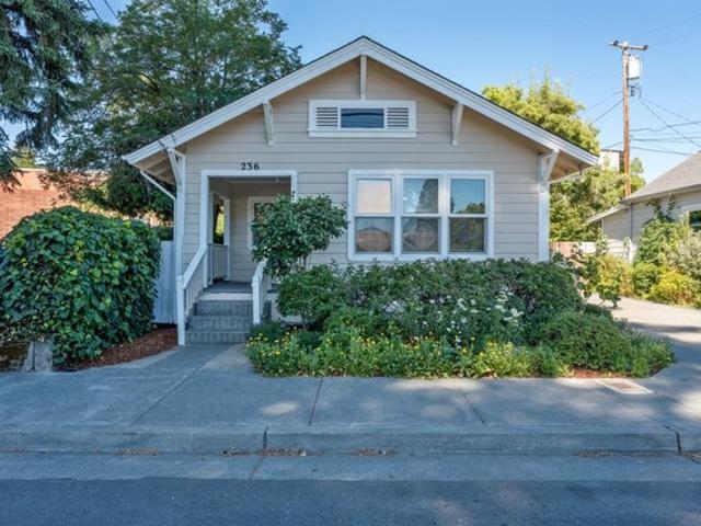 236 S Humboldt St, Willits, CA 95490