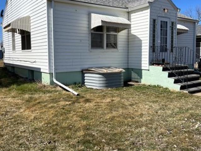 236 S Main Ave, Dickinson, ND 58601