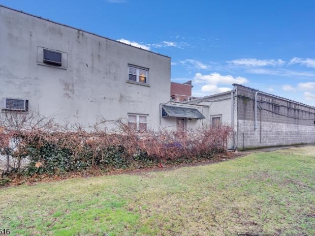 236 Stuyvesant Ave