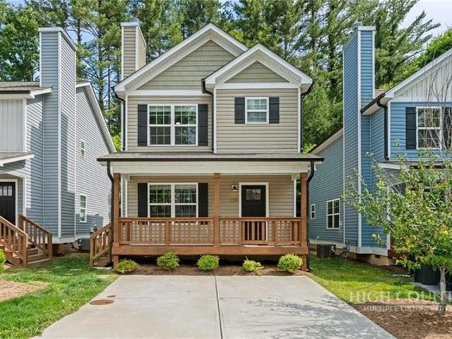 236 Stratford Ln, Boone, NC 28607