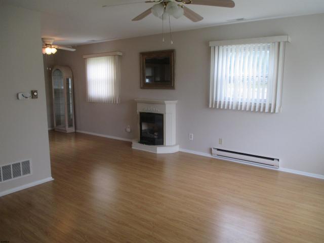 236 Roseann Ave