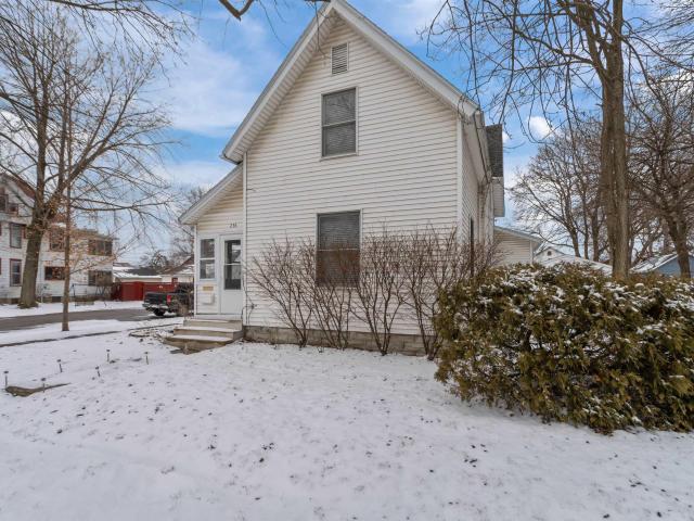 236 W 6th Street