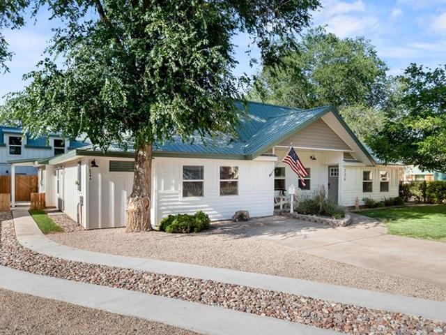 236 W 300 S, Hurricane, UT 84737