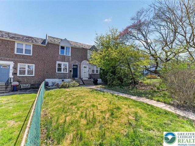 236 W Washington Ave, Clifton Heights, PA 19018