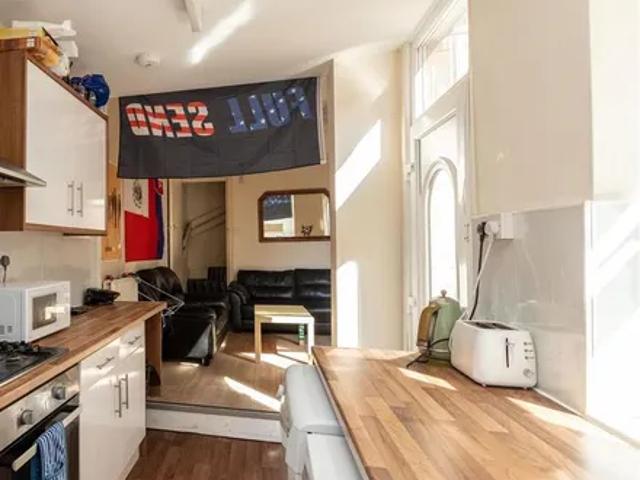 236 Tiverton Road, Stirchley, B29 6BU, United Kingdom | 4 bed house for rent #134707444 | Rentberry
