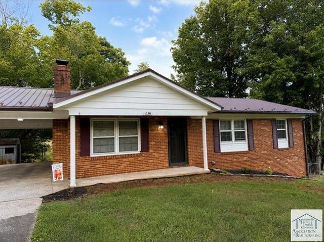 236 Yeatts Rd, Martinsville, VA 24112