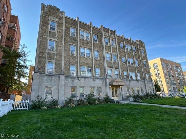 2374 Euclid Heights Boulevard, Cleveland, US, OH