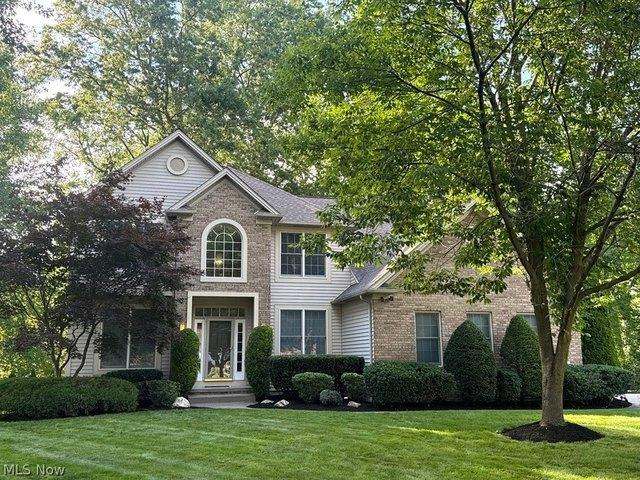 2374 Glenwood Ln, Avon, OH 44011