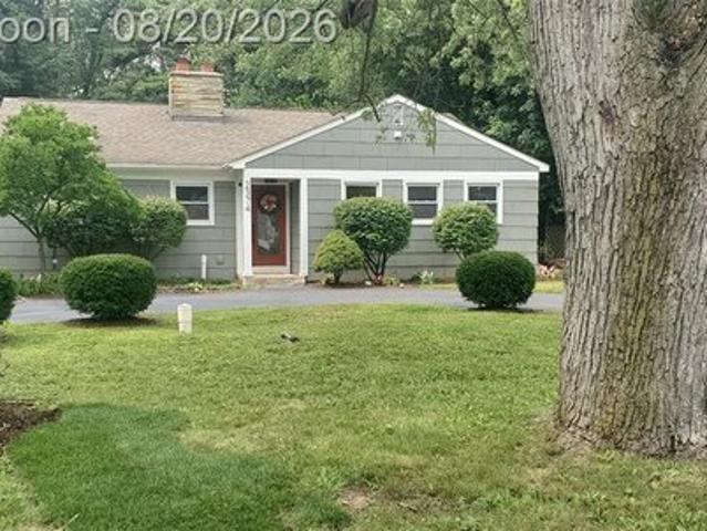 2374 Rutherford Rd, Bloomfield Hills, MI 48302