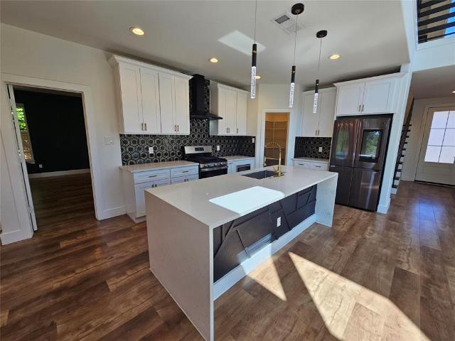 2374 Southwood Drive