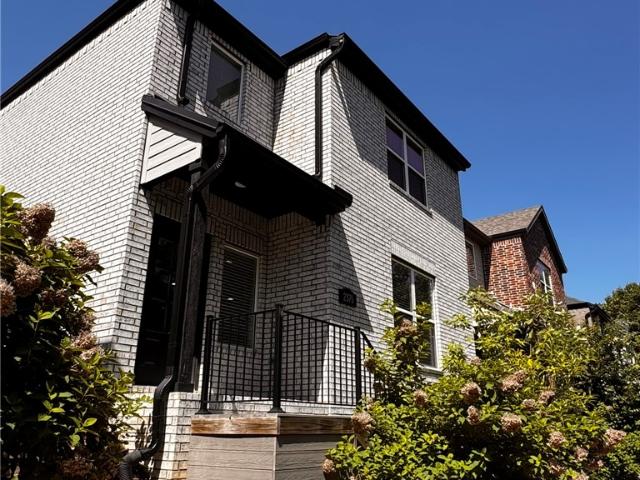 2375 Amherst Alley