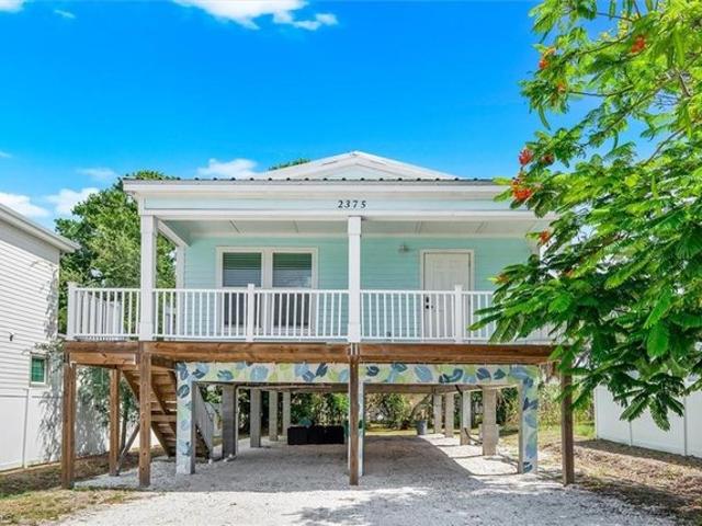 2375 Bahia Vista St, Sarasota, FL 34239