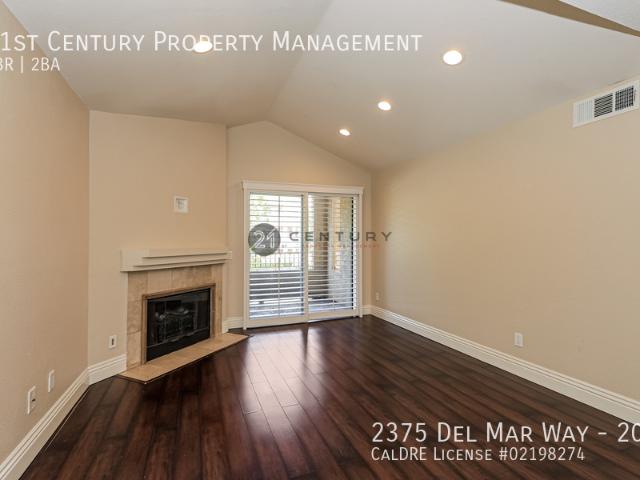 2375 Del Mar Way, 2 beds, 2 full baths