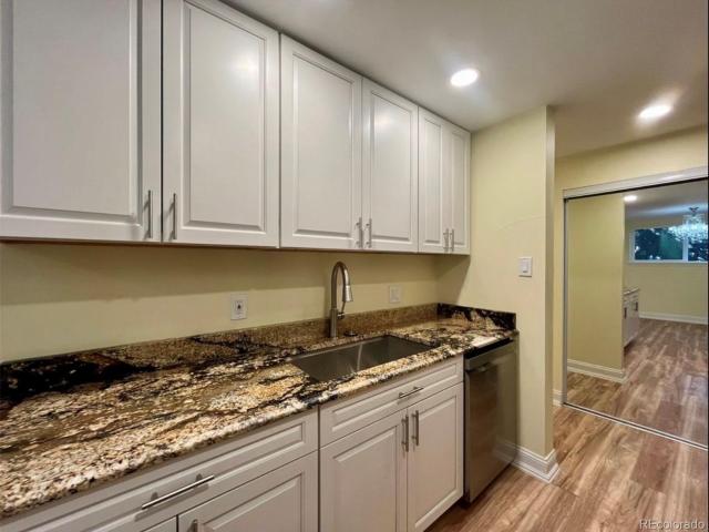 2375 S Linden Court # 208S