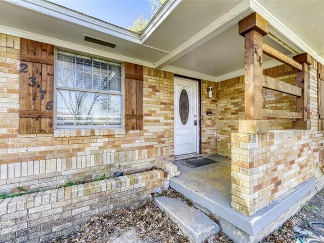 2375 Saint Francis Ave, Dallas, TX 75228