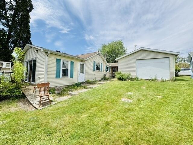 2375 Tamarack St, Lake Odessa, MI 48849