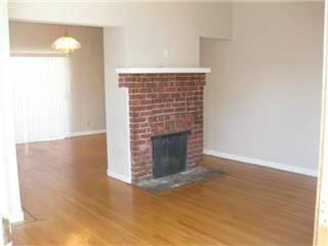 $2375 / 3br 1100ft² CLOSE TO DOWNTOWN SAN MATEO. NICE HOME