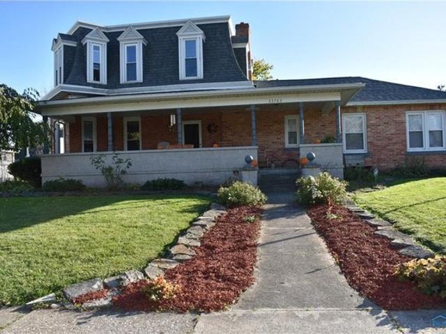 23763 W Front St, Grand Rapids, OH 43522