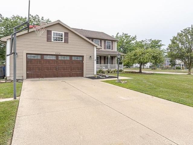 2376 McKinley Dr, Perrysburg, OH 43551
