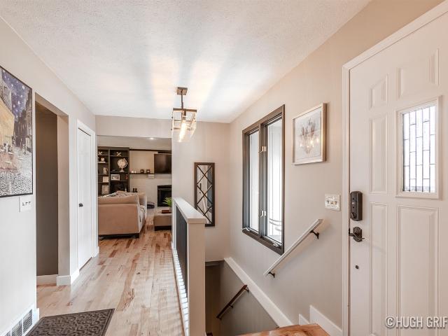 2376 Bob White Court