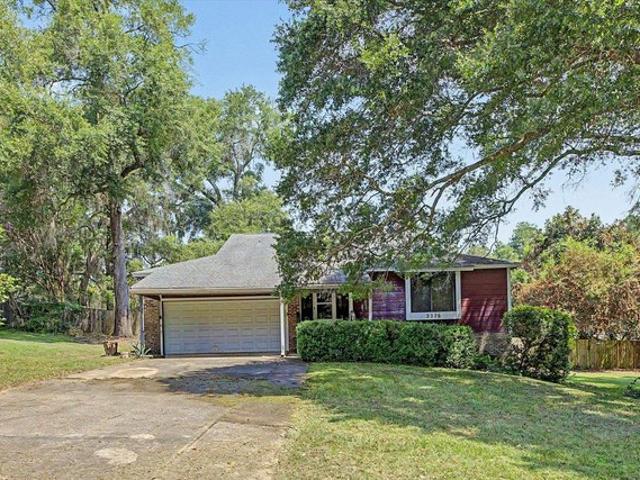 2376 Royal Oaks Dr, Tallahassee, FL 32309