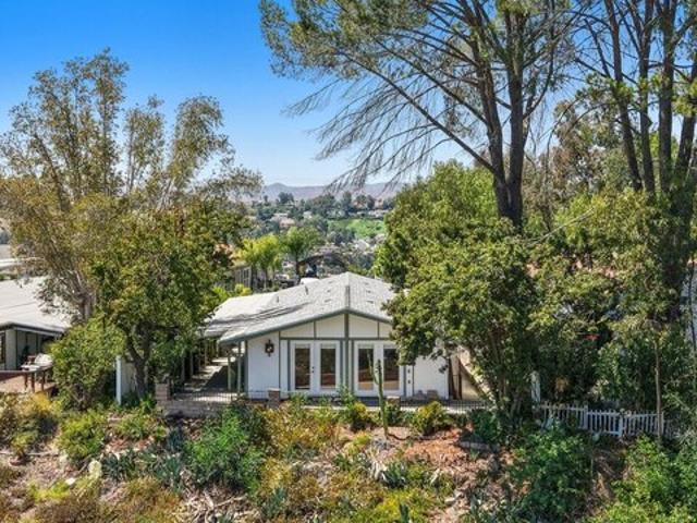 23777 Mulholland Hwy Spc 70, Calabasas, CA 91302