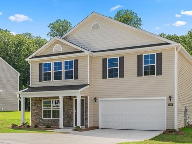 2377 Foxtail Ln, Yadkinville, NC 27055