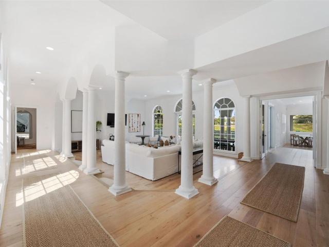 2377 Golf Brook Drive, Wellington, US, FL
