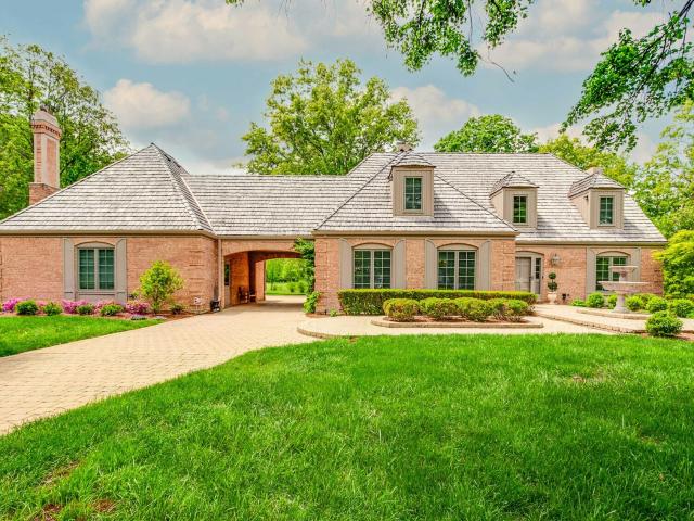 2377 W Course Drive, Riverwoods, US, IL