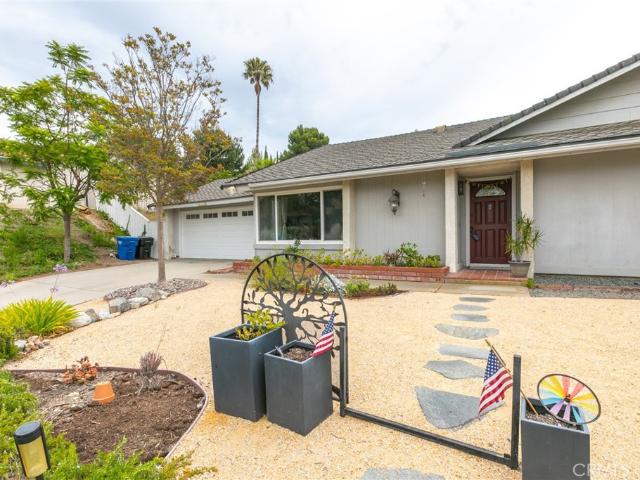 2378 Avenida Otono